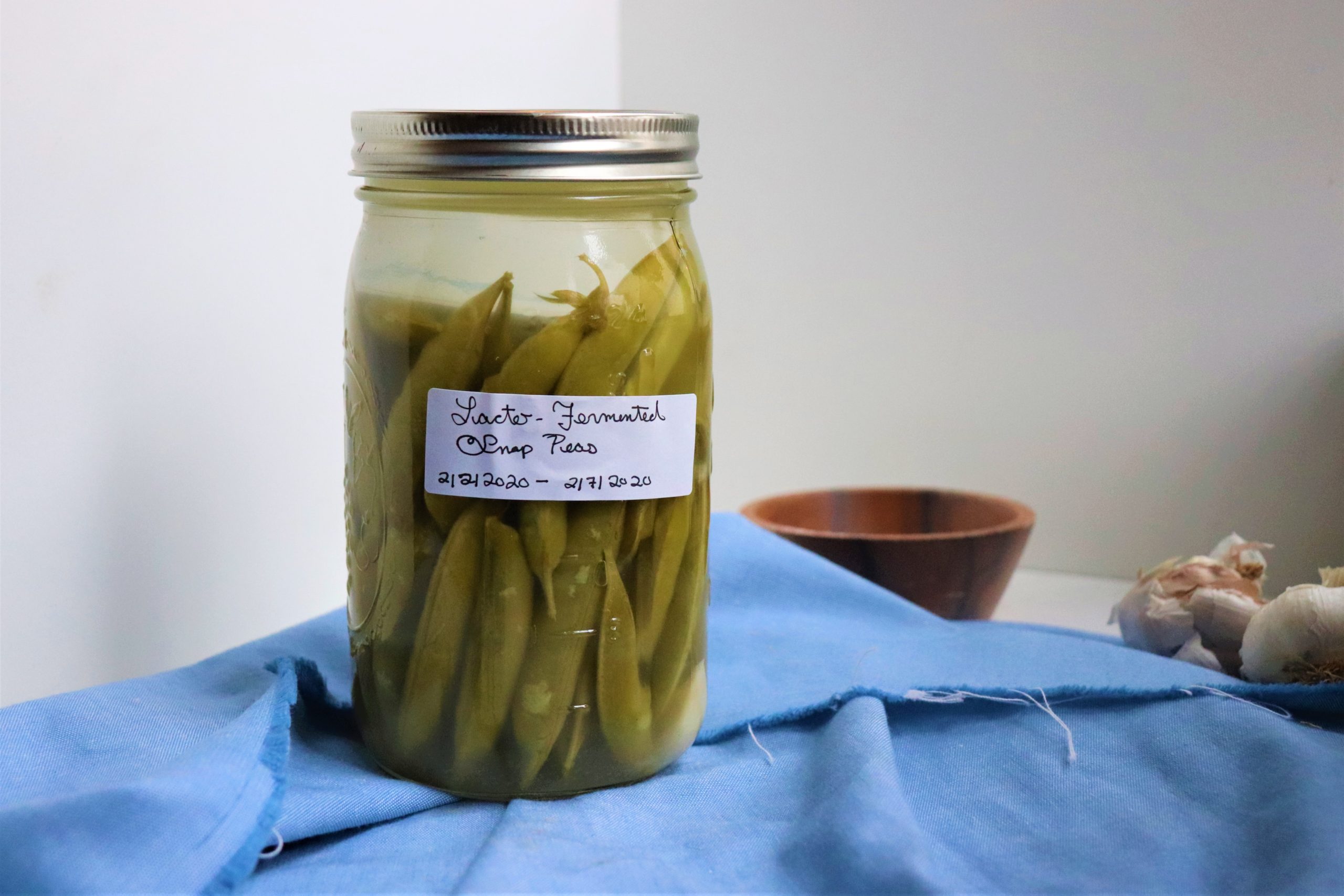 Garlicky Lacto-Fermented Snap Peas Snack - Very Vegan Val